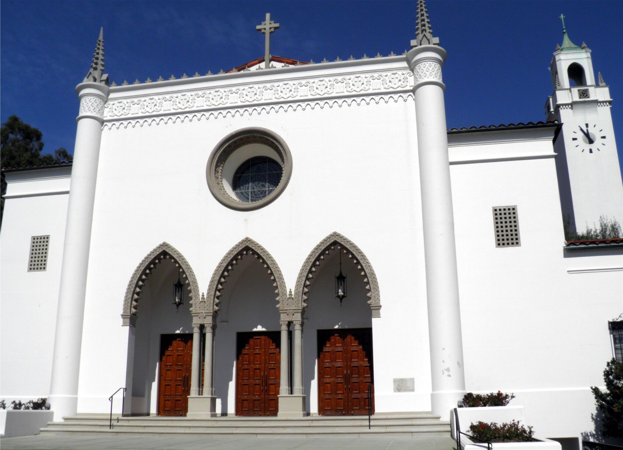 Decorative Cast Stone Preservation and Removal -- Los Angeles, CA